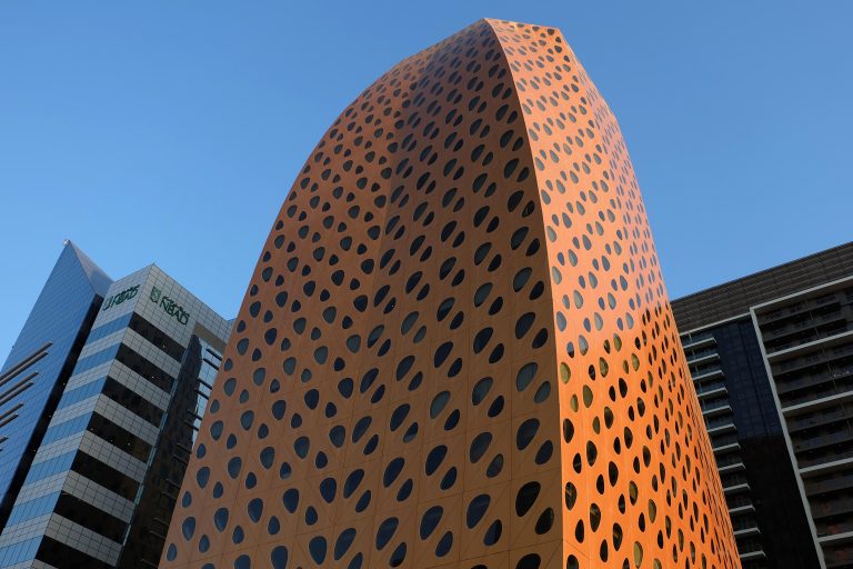 021 | The Erosive Glamour of Lowres Architecture – kas oosterhuis