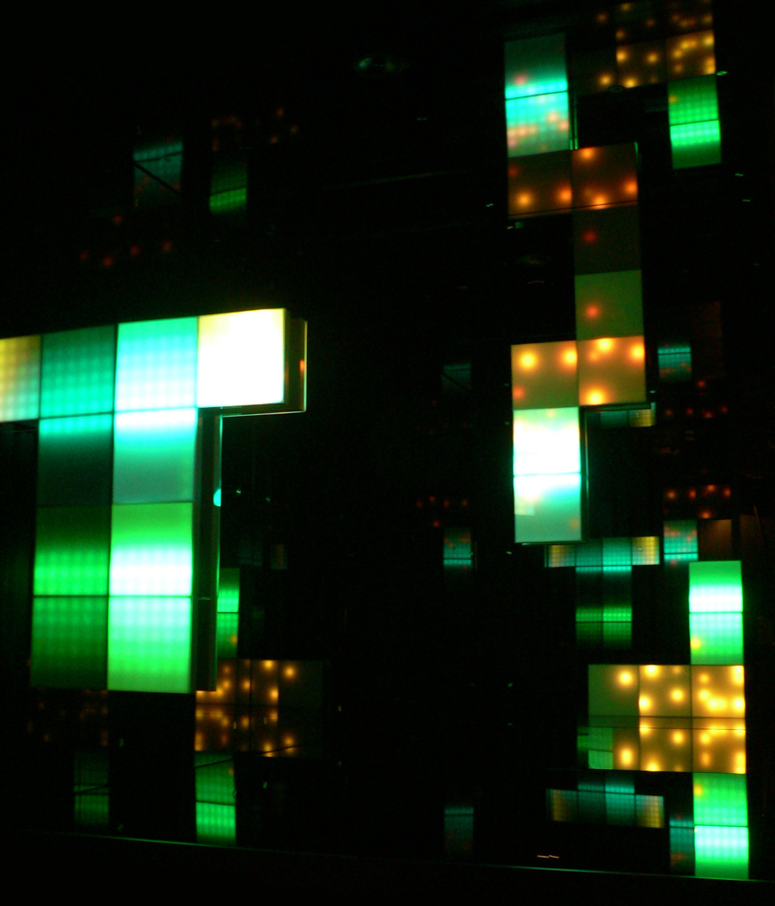 2007 | iLITE [smart magnetic LED tiles] – kas oosterhuis